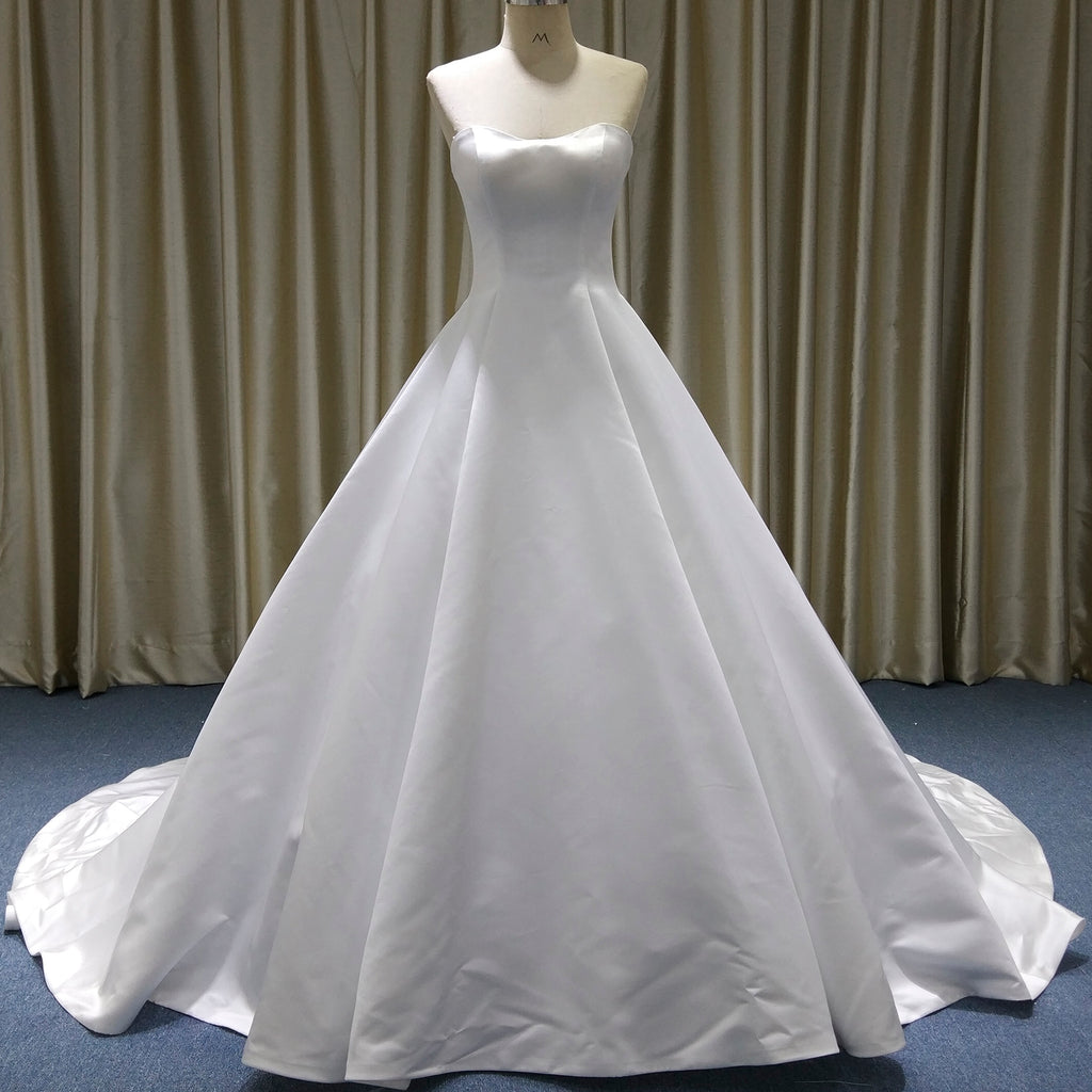 Classic Simple Curve Neckline Satin Wedding Dress with A-line – Rosymae